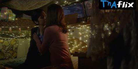 Maddison Jaizani Lesbian Scene In Nancy Drew