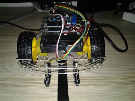 Code โปรเจค Arduino Code โปรเจค หุ่นยนต์เดินตามเส้น 2 เซ็นเซอร์ Arduino L298p