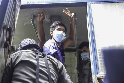 Dvb ဗကသ ကျောင်းသား ၂ ဦးကို နိုင်ငံတော်အကြည်အညိုပျက်စေမှု ပုဒ်မဖြင့