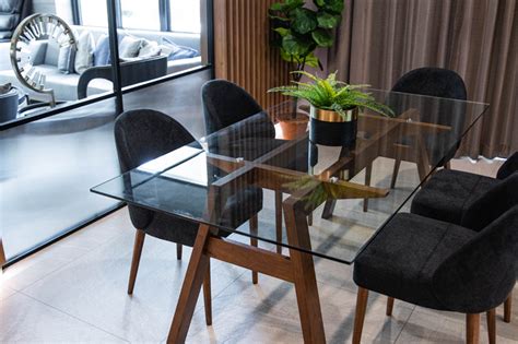 ชุดโต๊ะทานอาหารกระจก รุ่น โทบี้ Toby เก้าอี้ 6 ที่นั่ง Furyouliving Online Store แหล่งรวม