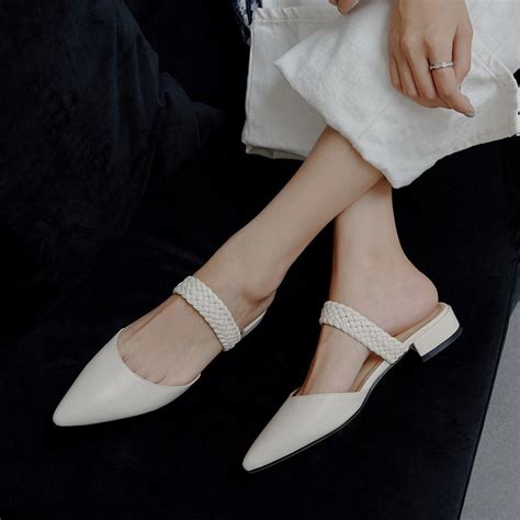 Chiko Elfida Pointed Toe Block Heels Clogs Mules Sepatu Perempuan Sepatu Hak Tinggi Sepatu