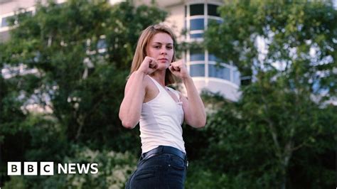 Southend Photographer Hopes Essex Girls Project Will Challenge Stereotype Bbc News