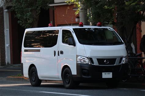 R110 on Twitter 警視庁 刑事部 鑑識課 第一現場鑑識 NV350キャラバン 鑑識車 鉄チンの鑑識と言えばこれですよね