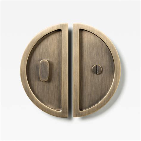 Luna Flush Sliding Door Pull With Privacy Live Brass 150mm Lo And