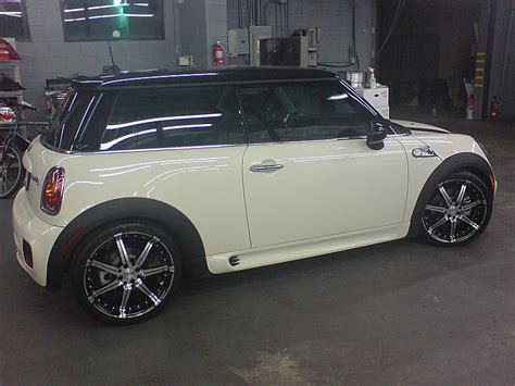 Lowered Mini Cooper