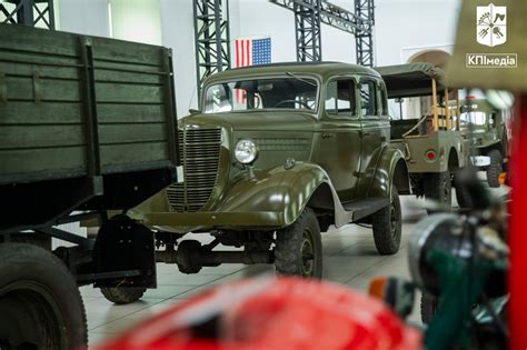 В одному з київських університетів виставили техніку Другої світової війни