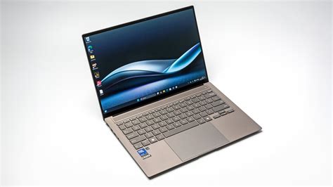 Intel S Core Ultra V For Notebooks With Long Battery Life Heise Online