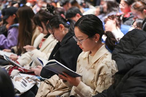 今天王安忆余华在华东师大聊些什么 华东师范大学