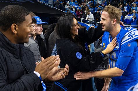 Lions Jared Goff Weds Longtime Girlfriend Si Swimsuit Model Christen