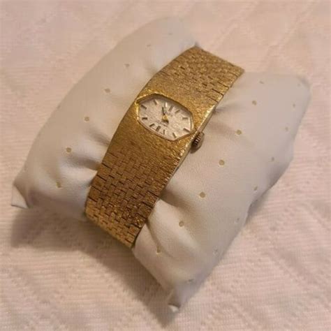 Vintage Pedre 17 Jewel Swiss Made Ladies Watch Watchcharts