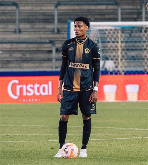 Bahia Anuncia A Chegada Do Lateral Esquerdo Caio Roque Jornal Correio