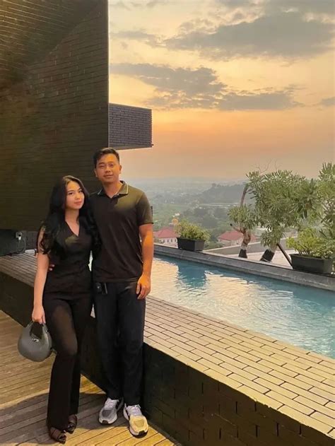 7 Potret Zahra Annisya Adik Awkarin Pamer Pacar Jarang Tersorot Hot