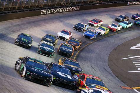 Iracings Much Awaited Nascar Takeover Divides Gaming Community With