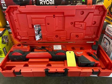 Milwaukee M12 Pipeline Locator Kit Matthews Auctioneers