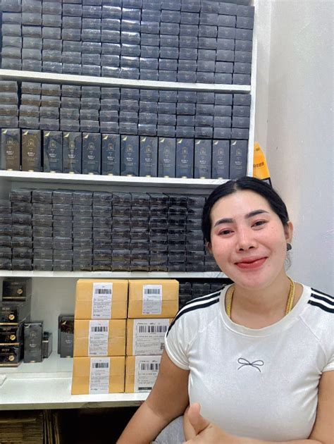 ยู กิ ยู กิ Added A New Photo