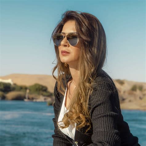 نجلاء بدر تتعاقد على حكاية أبيض وردى من مسلسل إلا أنا اليوم السابع