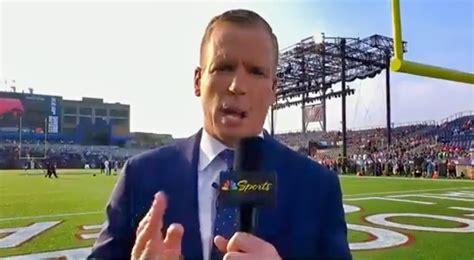 Chris Simms Downplays Deshaun Watsons Misconduct Lawsuits