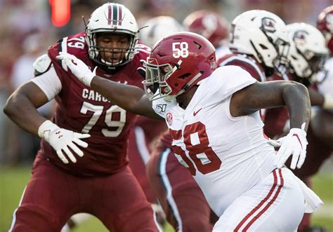 South Carolinas Dylan Wonnum Out Against Charlotte Sports Illustrated South Carolina