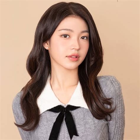 Hanna Yb Makeup Hanna • Threads Say More