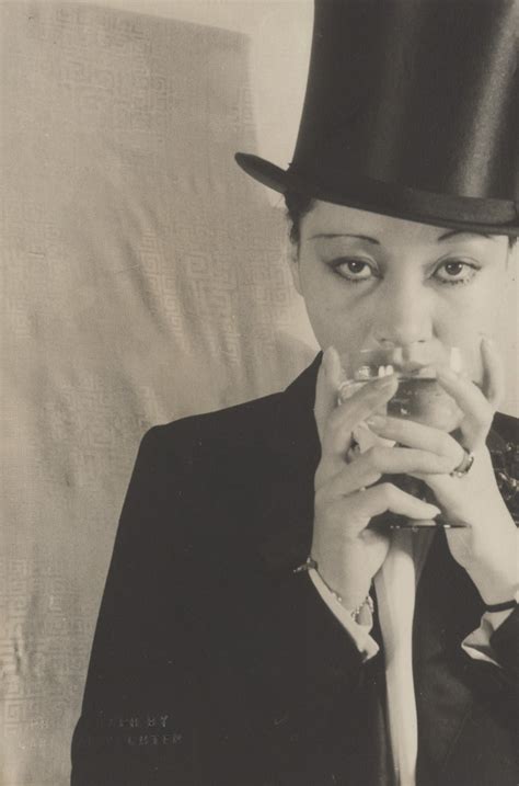 25 Fabulous Photos Of Anna May Wong Taken By Carl Van Vechten In The