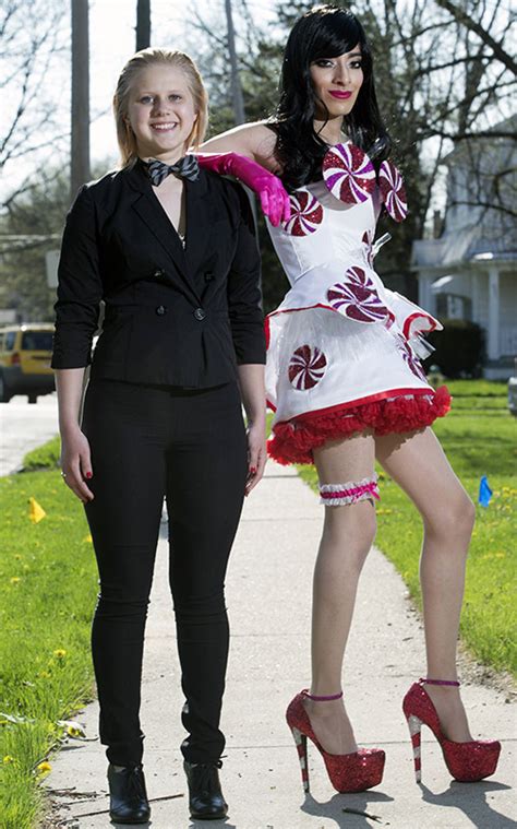 Femulate Going To The Prom