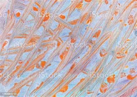 파스텔 블루 배경에 대각선 오렌지 지저분한 라인과 페인트의 반점 개념에 대한 스톡 벡터 아트 및 기타 이미지 개념 구아슈 더러운 Istock