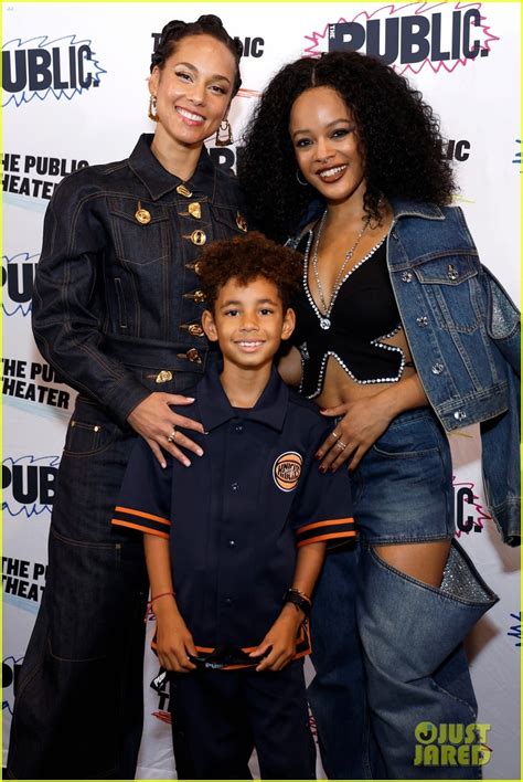 Alicia Keys Daughter Genesis