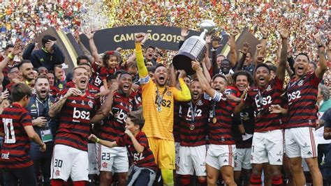 Assim Como Em 1981 E 2019 Flamengo Jogará De Vermelho E Preto Na Final