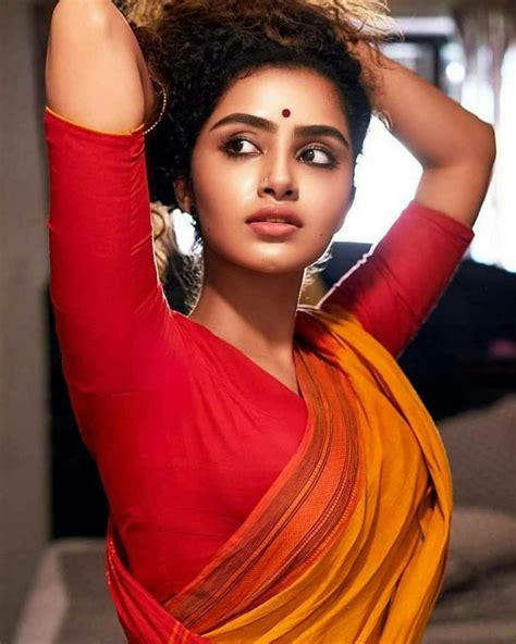 Anupama Parameswaran Hot Images Hot Saree Photos Of Anupama