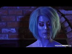 Ash Hollywood In Wonder Woman Xxx An Axel Braun Parody Scene Xxx Mobile Porno Videos