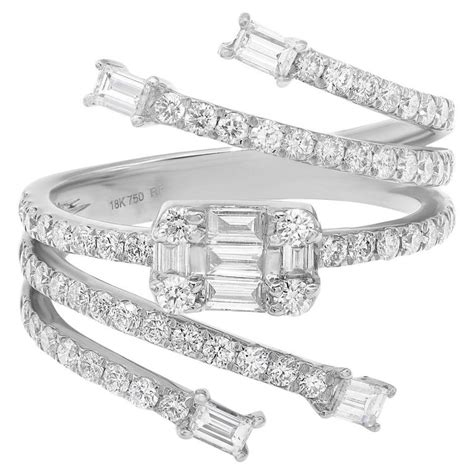 Round And Baguette Cut Diamond Fashion Ring 18k For Sale At 1stdibs