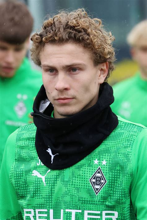 Winter Leihe Hugo Bolin Trainiert Erstmals In Gladbach Mit Bilder