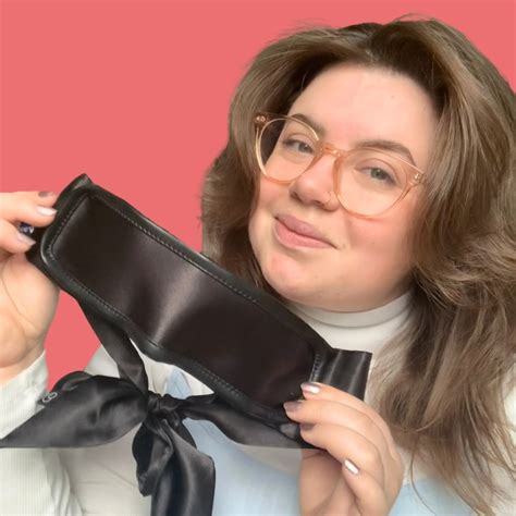 Lovehoney Silky Black Blindfold Review [tried And Tested]