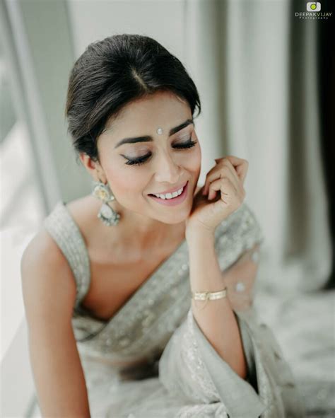 Timeless Beauty Shriya Saran Sizzles