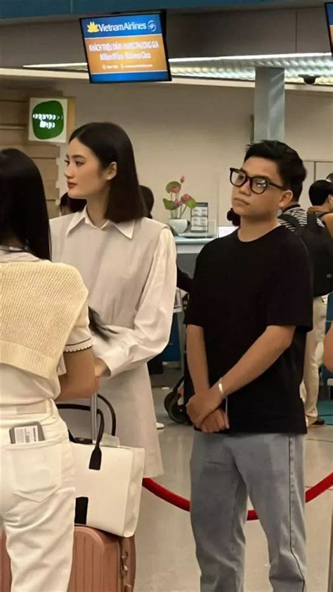 Hoa H U Nhi Xu T Hi N Sau N