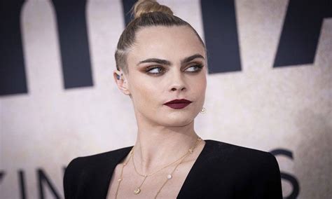 Cara Delevingne Thinks Men Lack Right Tools To Satisfy Women Sexually