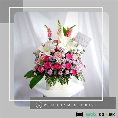 Detail Rangkaian Bunga Vas Koleksi Nomer 22