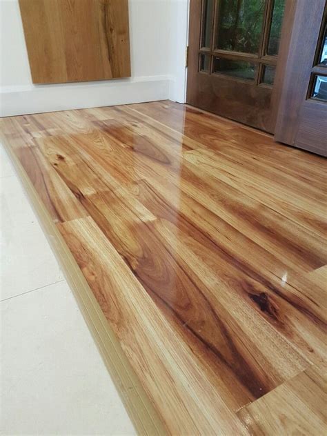 What You Need To Know About High Gloss Laminate Flooring Flooring Designs