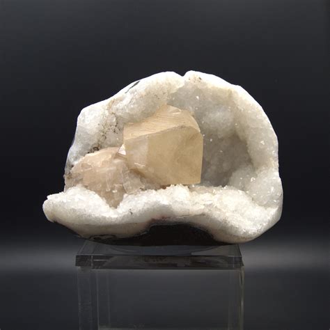 Calcite With Quartz