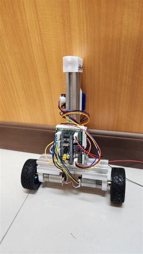 Robot Pendulum Terbalik Dan Prinsip Kerjanya