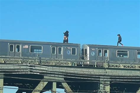 Randy Nyc Subway Surfers Caught Having Sex On Top Of Mta Train Clowns Randy Nyc Subway Surfers Caught Having Sex On Top Of Mta Train Clowns