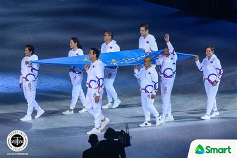Spectacular Show Ushers In 30th Sea Games
