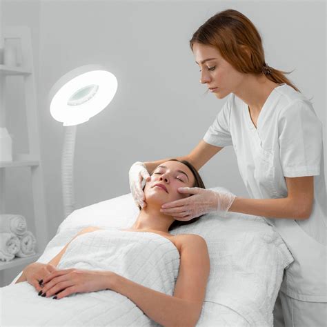 Lentigo Liver Spots Causes Symptoms And Treatment