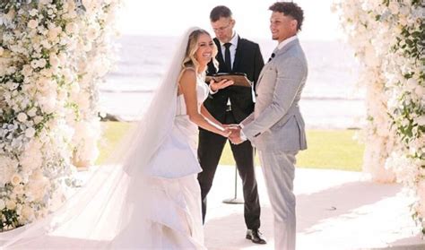 Brittany Mahomes Wedding Ring Details Of The Jewel