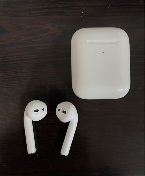 Apple Airpods 8成新淨 功能正常 手提電話 智能穿戴裝置及智能手錶 Carousell
