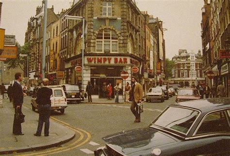 Fascinating Vintage Snapshots Of London In 1978 ~ Vintage Everyday