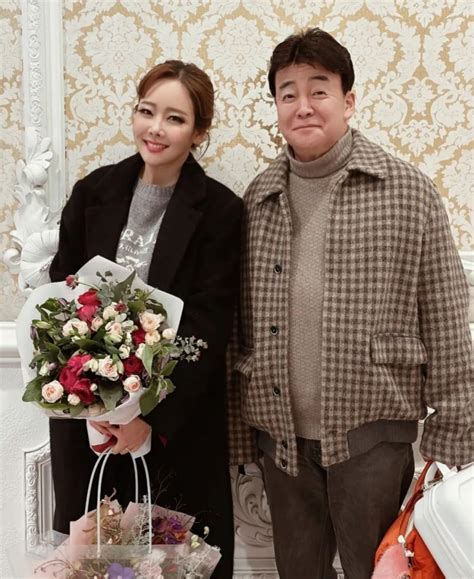 백종원 ♥︎소유진 응원…이순재와 손 꼭잡고 아내 닮은꼴 웃음 Pickcon