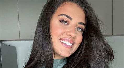 Galerie Foto Antonia și A Pus Fanii Pe Jar Cu Noile Fotografiiand Artistaand în Dresuri