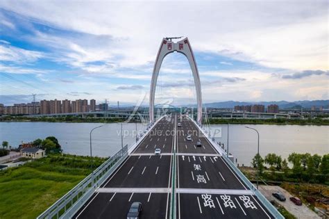 浙江宁波西洪大桥正式通车 人民图片网