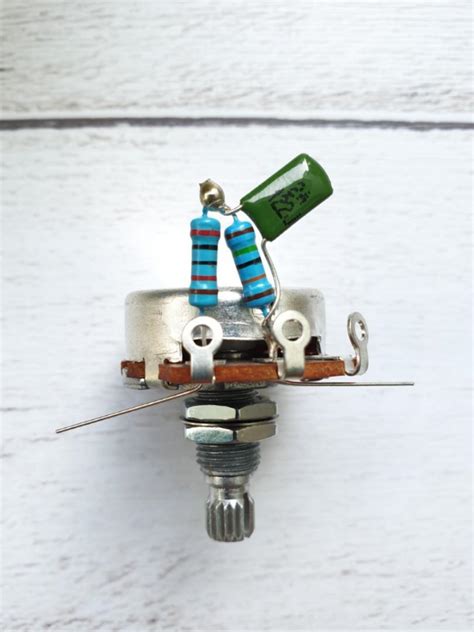 Guitar Treble Bleed Mod Capacitor Resistor Fender Telecaster Hobbies And Toys Music And Media
